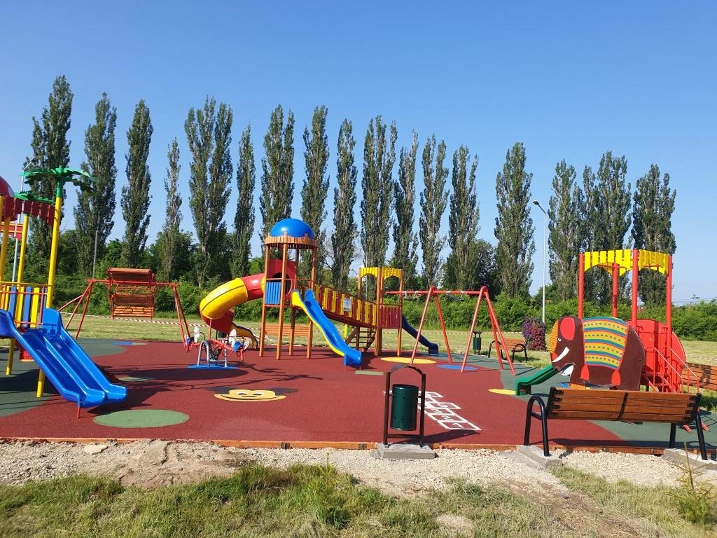 Ziua de Cluj | Peste 1 milion de euro pentru locuri de joacă mai sigure ... Ziua de Cluj | Peste 1 milion de euro pentru locuri de joacă mai sigure ...